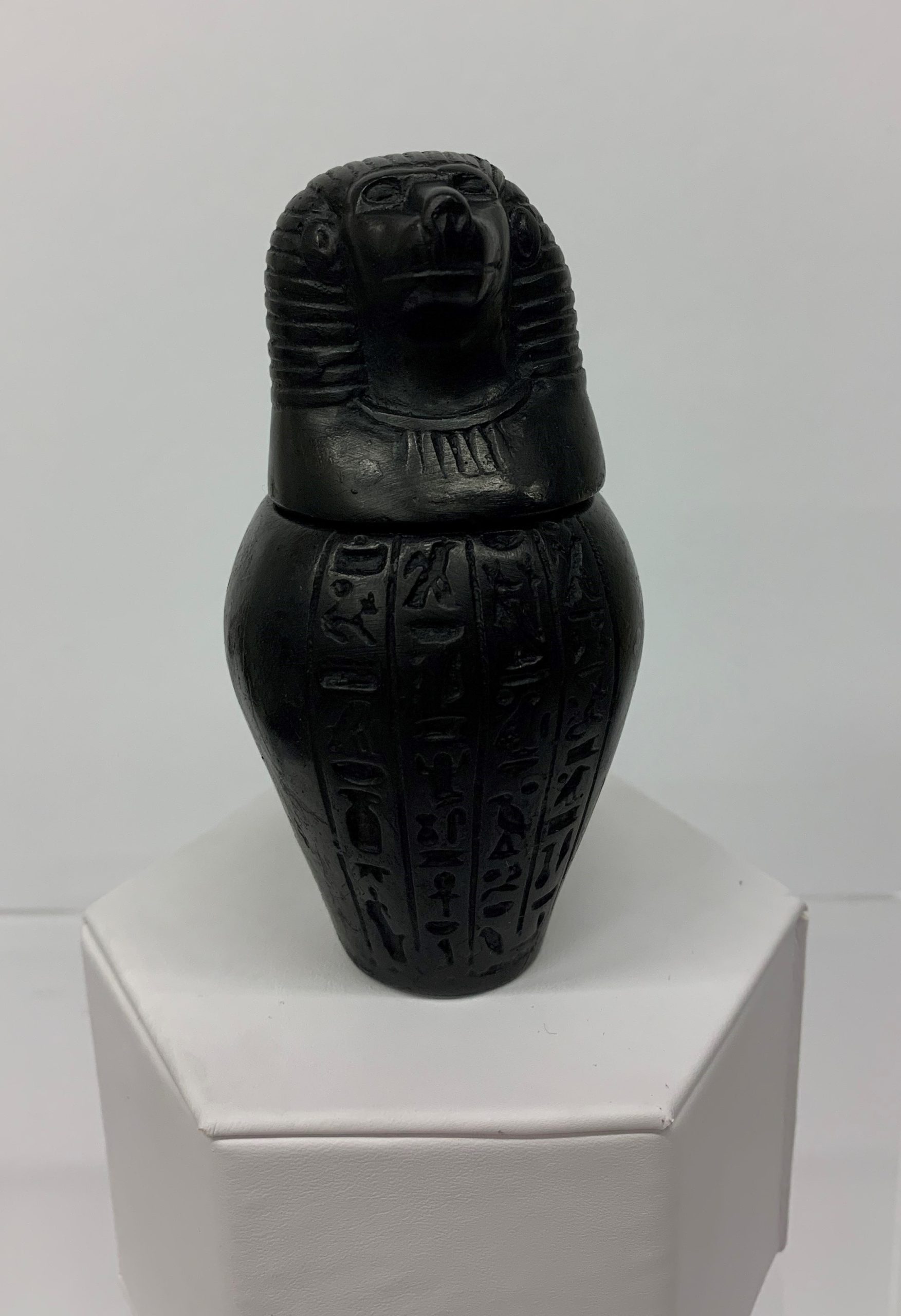 108211 – Canadian Museum of History Boutique