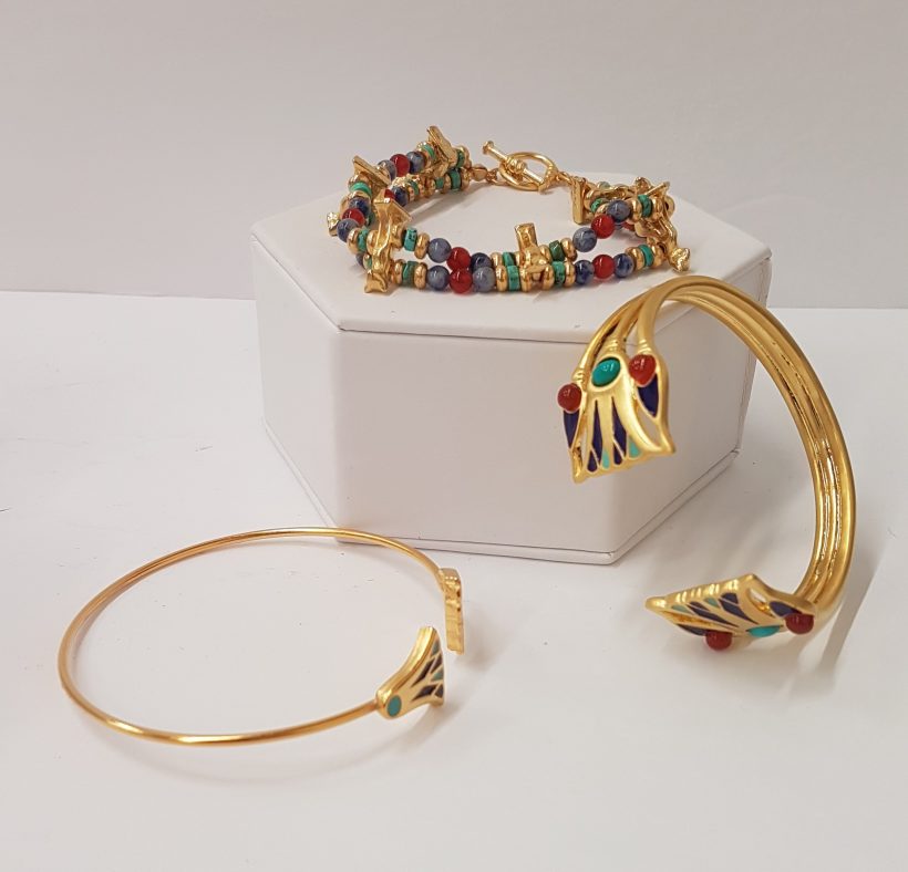 Ensemble Bracelets – Canadian Museum of History Boutique